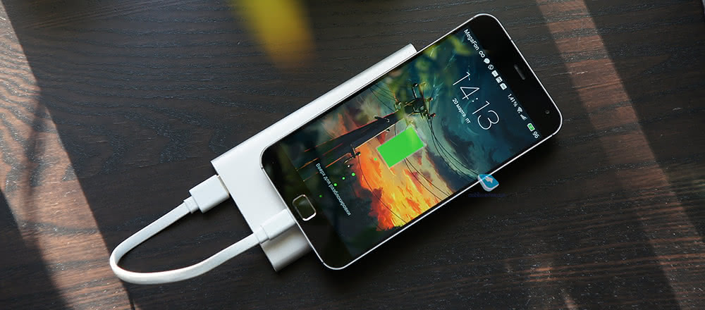 Какой power bank подарить?